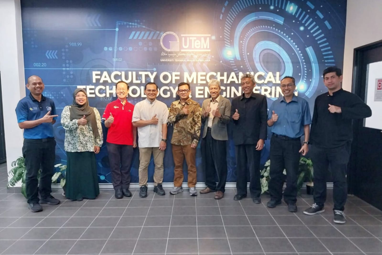 Universitas Teknologi Bandung Perluas Cakrawala Global melalui ...